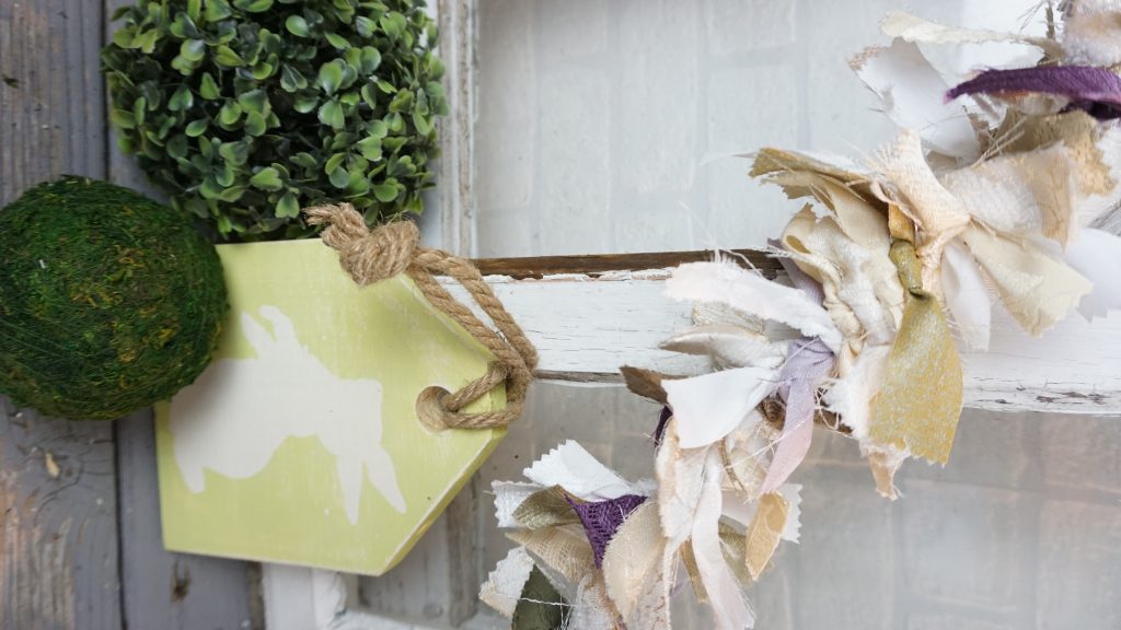 DIY Spring Rag Banner • Holly Grace